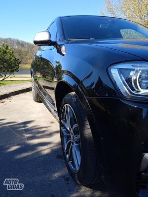 Black BMW X4 2017 in Kaunas, with an engine capacity of 3.00 L and mileage of 79 thousand km for 24500 €, photo 5 on AUTOMOTO.COM.LV