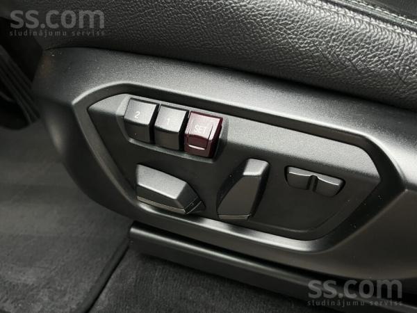 Black BMW X4 2017 in Jelgava, with an engine capacity of 2.00 L and mileage of 0 thousand km for 18590 €, photo 10 on AUTOMOTO.COM.LV