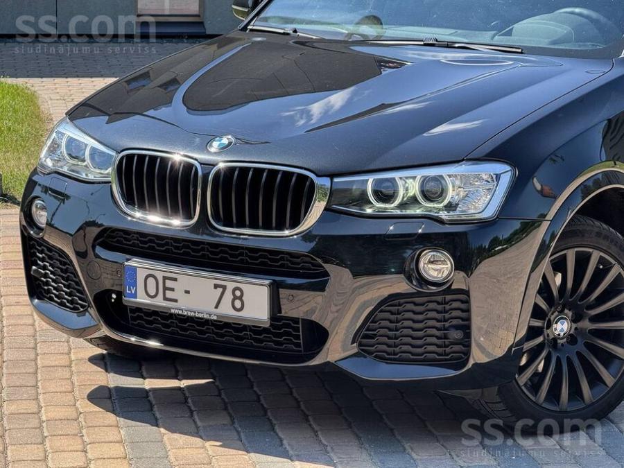 Black BMW X4 2017 in Riga, with an engine capacity of 2.00 L and mileage of 278 thousand km for 18900 €, photo 4 on AUTOMOTO.COM.LV