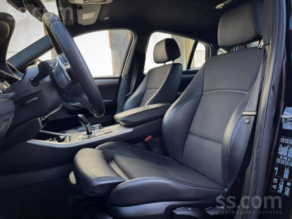 Black BMW X4 2017 in Riga, with an engine capacity of 2.00 L and mileage of 278 thousand km for 18900 €, photo 9 on AUTOMOTO.COM.LV