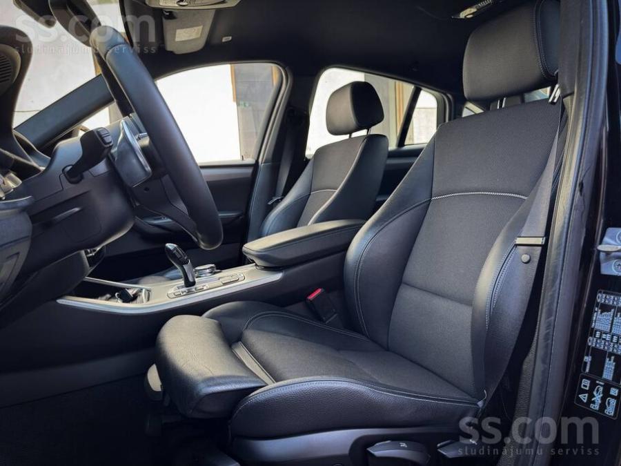 Black BMW X4 2017 in Riga, with an engine capacity of 2.00 L and mileage of 278 thousand km for 18900 €, photo 10 on AUTOMOTO.COM.LV