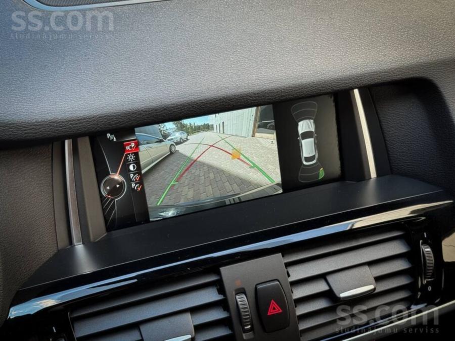 Black BMW X4 2017 in Riga, with an engine capacity of 2.00 L and mileage of 278 thousand km for 18900 €, photo 16 on AUTOMOTO.COM.LV