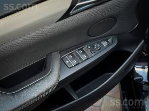 Black BMW X4 2017 in Riga, with an engine capacity of 2.00 L and mileage of 278 thousand km for 18900 €, photo 23 on AUTOMOTO.COM.LV