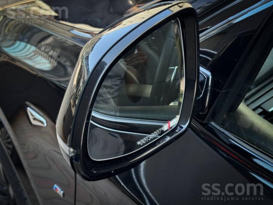 Black BMW X4 2017 in Riga, with an engine capacity of 2.00 L and mileage of 278 thousand km for 18900 €, photo 24 on AUTOMOTO.COM.LV
