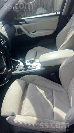 Black BMW X4 2017 in Riga, with an engine capacity of 3.50 L and mileage of 260 thousand km for 9250 €, photo 4 on AUTOMOTO.COM.LV