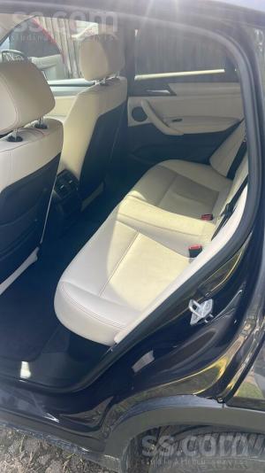 Black BMW X4 2017 in Riga, with an engine capacity of 3.50 L and mileage of 260 thousand km for 9250 €, photo 6 on AUTOMOTO.COM.LV