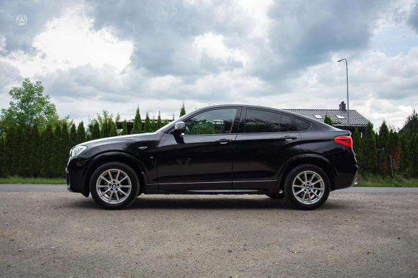 Black BMW X4 2017 in Elektrenai, with an engine capacity of 2.00 L and mileage of 265 thousand km for 17350 €, photo 3 on AUTOMOTO.COM.LV