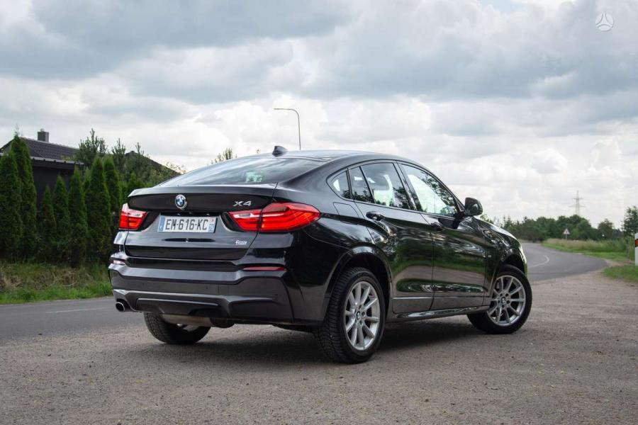 Melns BMW X4 2017 Elektrėnai, ar dzinēja tilpumu 2.00 L un nobraukumu 265 tūkst. km par 17350 €, foto 7 vietnē AUTOMOTO.COM.LV