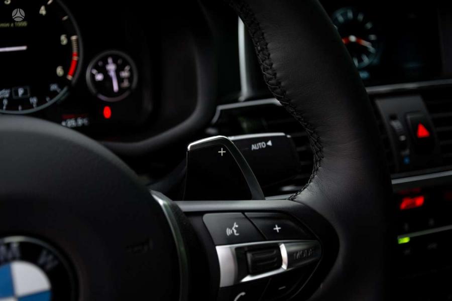 Melns BMW X4 2017 Elektrėnai, ar dzinēja tilpumu 2.00 L un nobraukumu 265 tūkst. km par 17350 €, foto 19 vietnē AUTOMOTO.COM.LV
