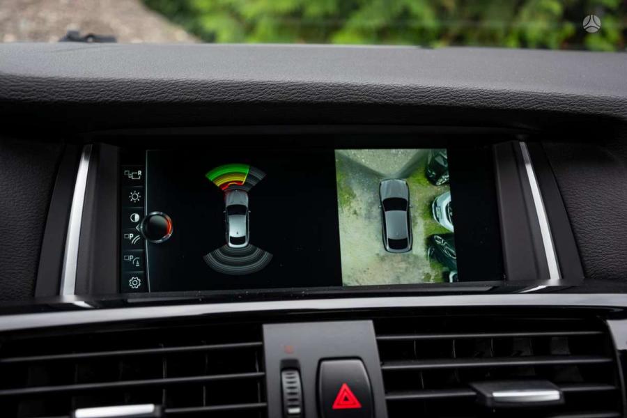 Melns BMW X4 2017 Elektrėnai, ar dzinēja tilpumu 2.00 L un nobraukumu 265 tūkst. km par 17350 €, foto 24 vietnē AUTOMOTO.COM.LV