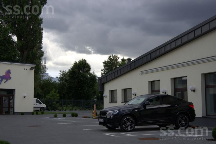 Melns BMW X4 2017 Rīga, ar dzinēja tilpumu 3.00 L un nobraukumu 135 tūkst. km par 23900 €, foto 28 vietnē AUTOMOTO.COM.LV