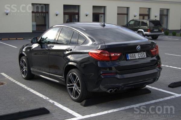 Black BMW X4 2017 in Riga, with an engine capacity of 3.00 L and mileage of 135 thousand km for 22500 €, photo 7 on AUTOMOTO.COM.LV