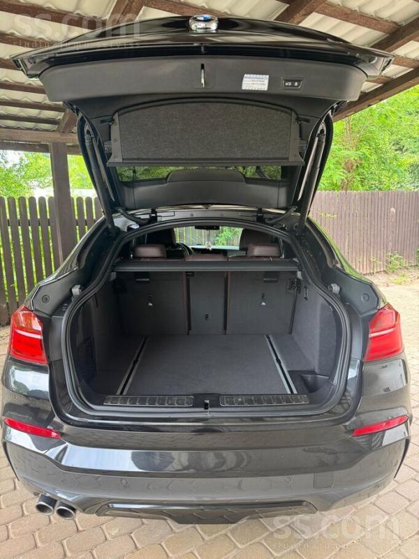 Black BMW X4 2017 in Dobele, with an engine capacity of 3.00 L and mileage of 203 thousand km for 22000 €, photo 11 on AUTOMOTO.COM.LV