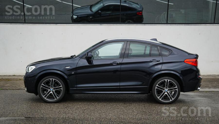 Black BMW X4 2017 in Riga, with an engine capacity of 3.00 L and mileage of 220 thousand km for 18450 €, photo 3 on AUTOMOTO.COM.LV