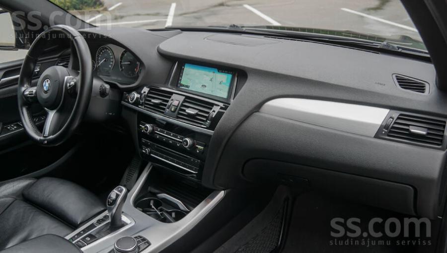 Black BMW X4 2017 in Riga, with an engine capacity of 3.00 L and mileage of 220 thousand km for 18450 €, photo 17 on AUTOMOTO.COM.LV