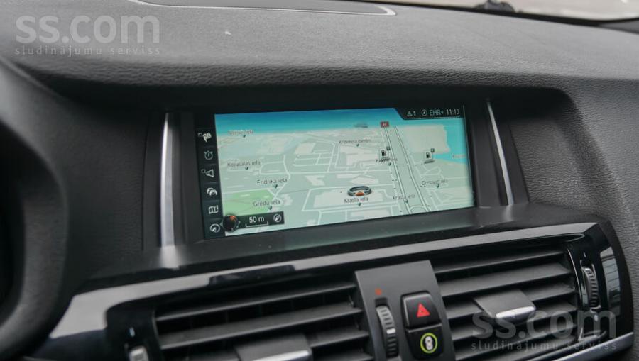 Black BMW X4 2017 in Riga, with an engine capacity of 3.00 L and mileage of 220 thousand km for 18450 €, photo 22 on AUTOMOTO.COM.LV