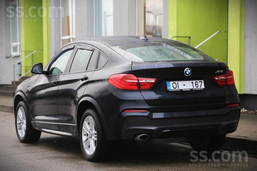 Black BMW X4 2018 in Riga, with an engine capacity of 2.00 L and mileage of 206 thousand km for 22995 €, photo 5 on AUTOMOTO.COM.LV
