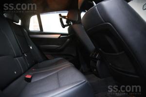 Black BMW X4 2018 in Riga, with an engine capacity of 2.00 L and mileage of 206 thousand km for 22995 €, photo 15 on AUTOMOTO.COM.LV