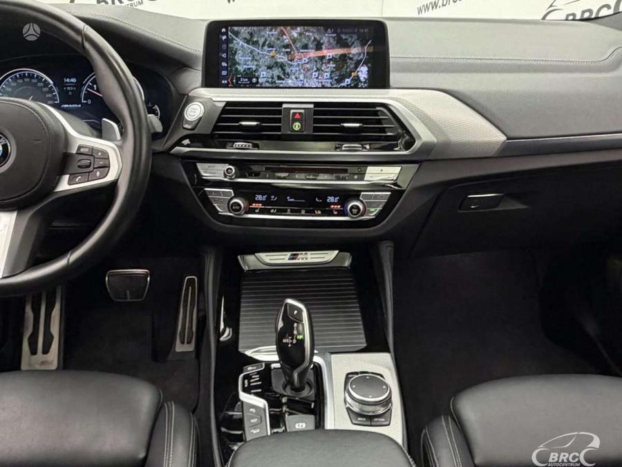 Black BMW X4 2018 in Vilnius, with an engine capacity of 2.99 L and mileage of 179 thousand km for 32000 €, photo 18 on AUTOMOTO.COM.LV