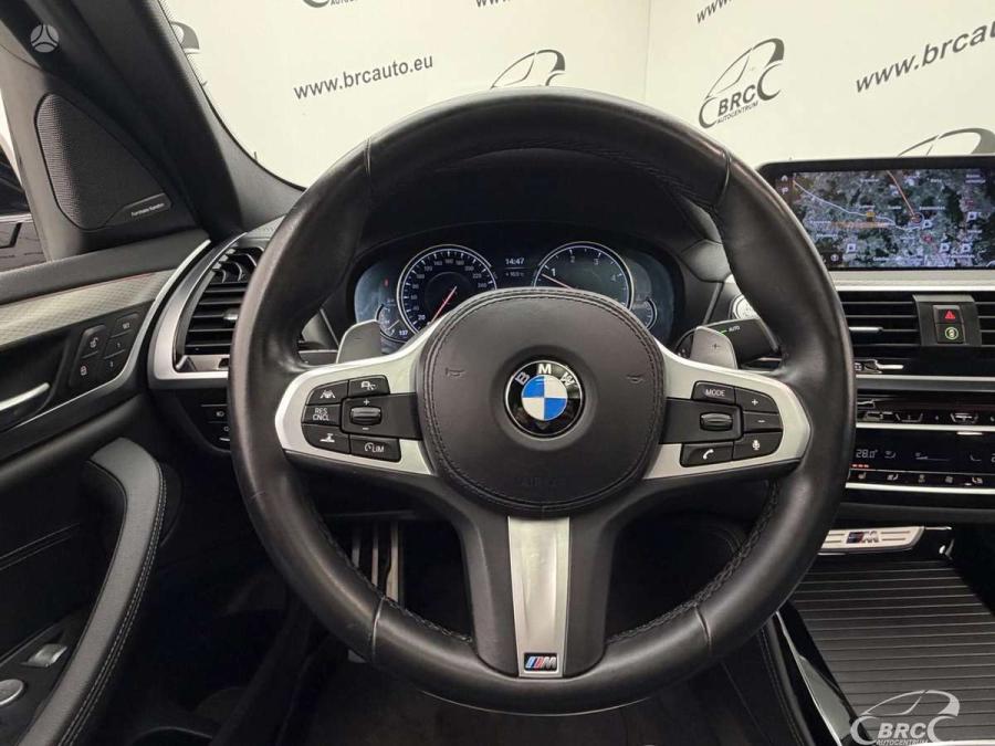 Black BMW X4 2018 in Vilnius, with an engine capacity of 2.99 L and mileage of 179 thousand km for 32000 €, photo 31 on AUTOMOTO.COM.LV