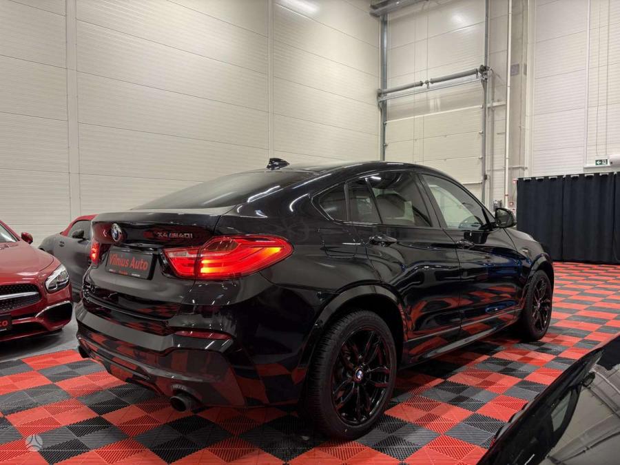 Black BMW X4 2018 in Vilnius, with an engine capacity of 2.98 L and mileage of 68 thousand km for 23990 €, photo 4 on AUTOMOTO.COM.LV