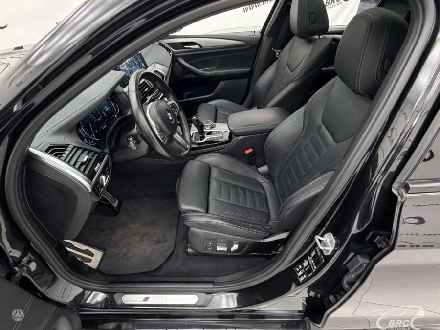 Black BMW X4 2018 in Vilnius, with an engine capacity of 2.99 L and mileage of 179 thousand km for 31200 €, photo 24 on AUTOMOTO.COM.LV