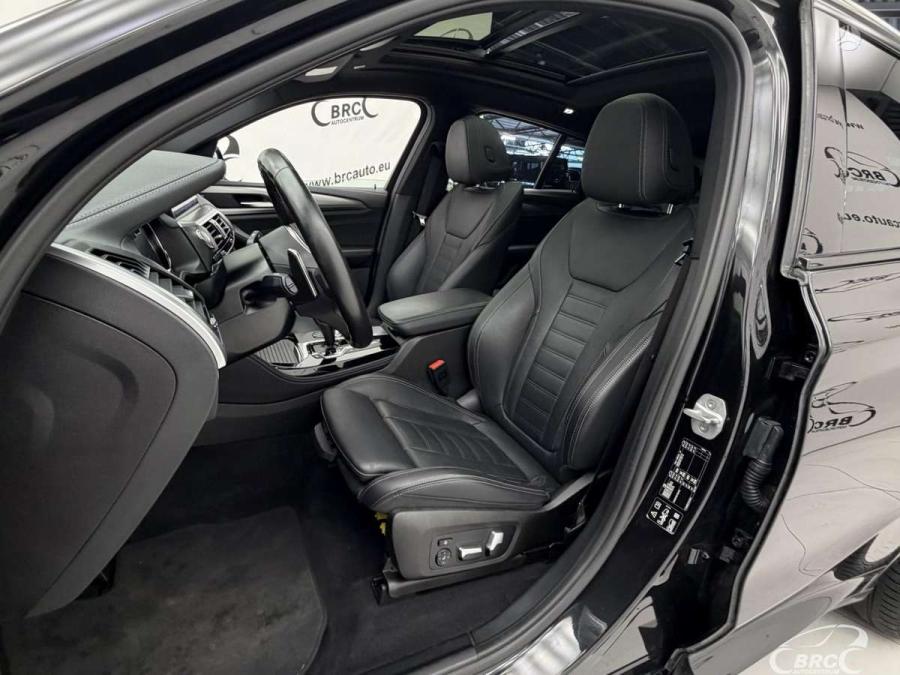 Black BMW X4 2018 in Vilnius, with an engine capacity of 2.99 L and mileage of 179 thousand km for 31200 €, photo 26 on AUTOMOTO.COM.LV