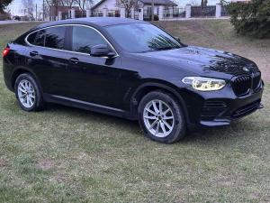 Black BMW X4 2018 in Vilnius, with an engine capacity of 2.00 L and mileage of 89 thousand km for 26500 €, photo 5 on AUTOMOTO.COM.LV