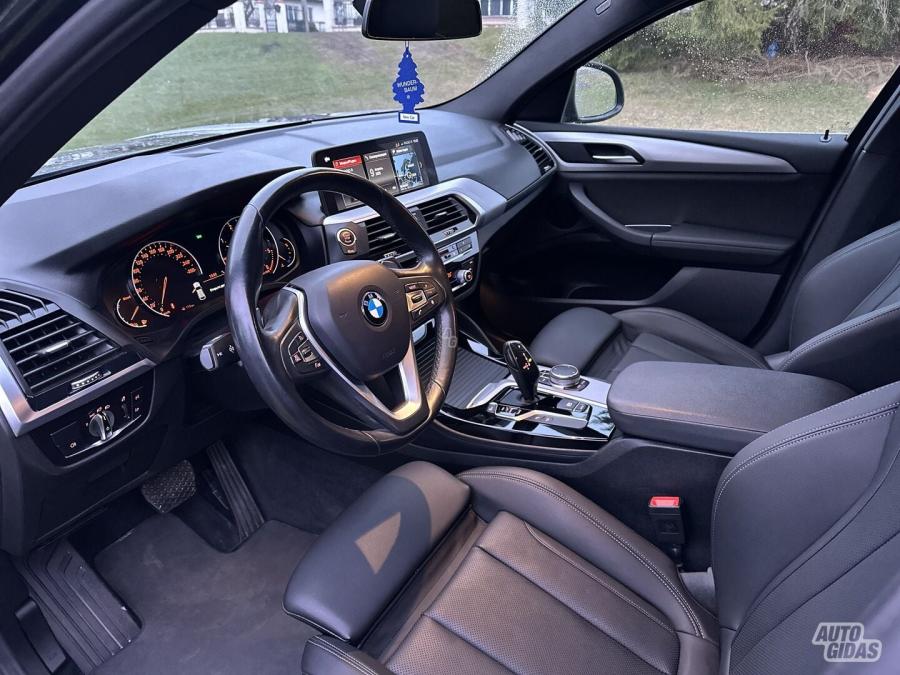 Black BMW X4 2018 in Vilnius, with an engine capacity of 2.00 L and mileage of 89 thousand km for 26500 €, photo 10 on AUTOMOTO.COM.LV