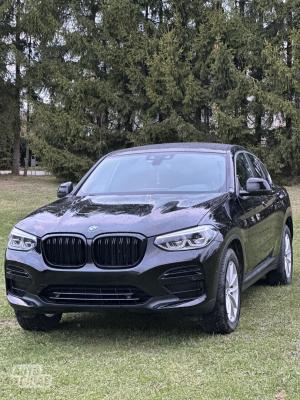 Black BMW X4 2018 in Vilnius, with an engine capacity of 2.00 L and mileage of 89 thousand km for 26000 €, photo  on AUTOMOTO.COM.LV