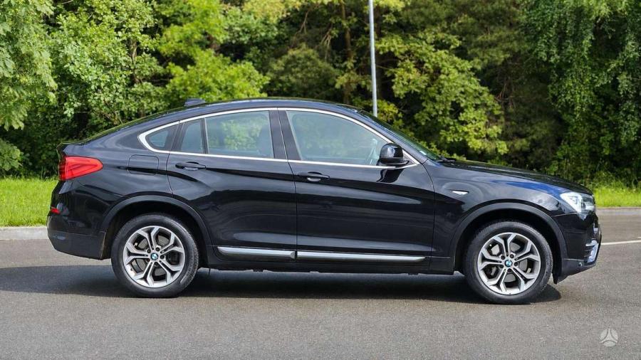 Melns BMW X4 2018 Elektrėnai, ar dzinēja tilpumu 2.00 L un nobraukumu 207 tūkst. km par 17900 €, foto 9 vietnē AUTOMOTO.COM.LV