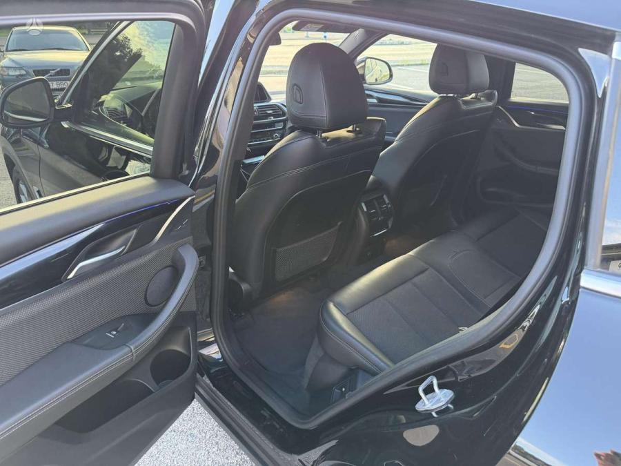 Melns BMW X4 2018 Pērnava, ar dzinēja tilpumu 2.00 L un nobraukumu 194 tūkst. km par 22900 €, foto 11 vietnē AUTOMOTO.COM.LV