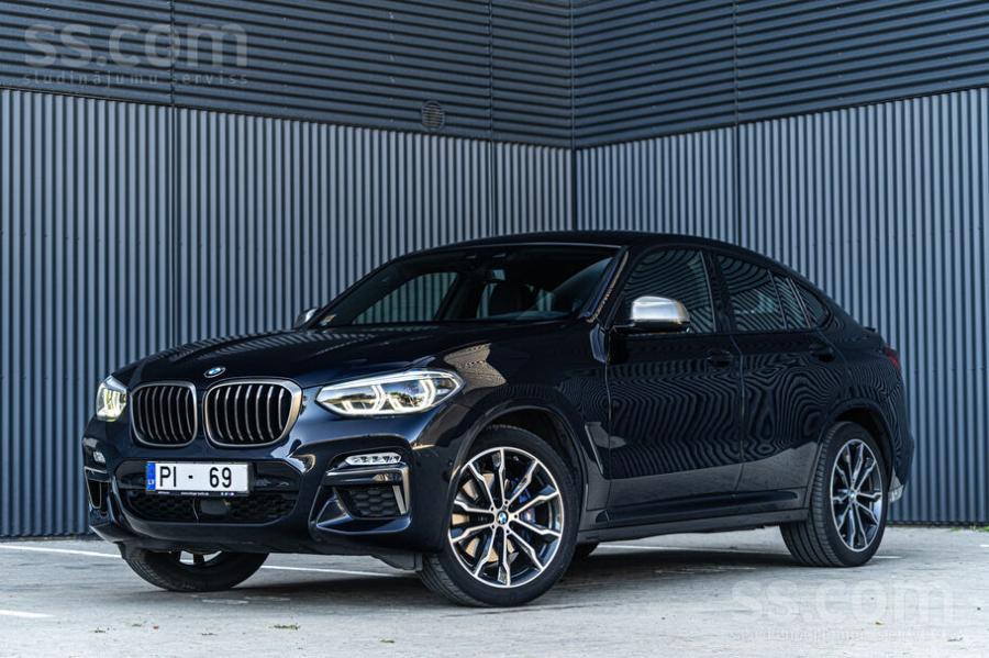 Black BMW X4 2018 in Riga, with an engine capacity of 3.00 L and mileage of 82 thousand km for 35000 €, photo 1 on AUTOMOTO.COM.LV