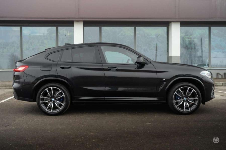 Melns BMW X4 2019 Viļņa, ar dzinēja tilpumu 2.00 L un nobraukumu 114 tūkst. km par 29950 €, foto 2 vietnē AUTOMOTO.COM.LV