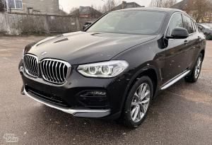 Black BMW X4 2019 in Siauliai, with an engine capacity of 2.00 L and mileage of 75 thousand km for 27700 €, photo 2 on AUTOMOTO.COM.LV
