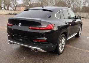 Black BMW X4 2019 in Siauliai, with an engine capacity of 2.00 L and mileage of 75 thousand km for 27700 €, photo 7 on AUTOMOTO.COM.LV