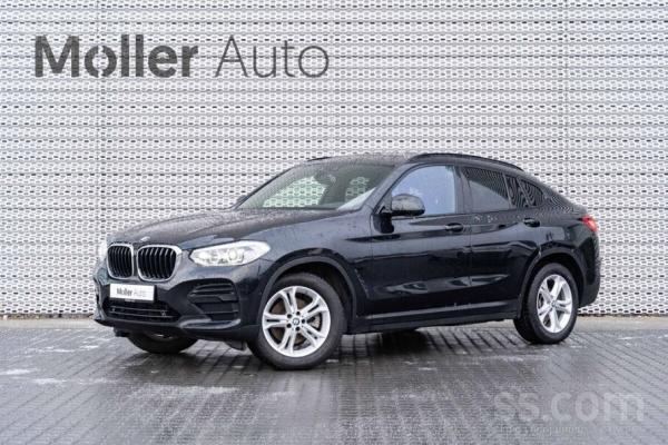 Black BMW X4 2019 in Riga, with an engine capacity of 2.00 L and mileage of 126 thousand km for 28250 €, photo 1 on AUTOMOTO.COM.LV