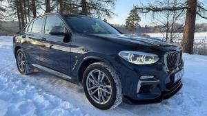 Black BMW X4 2019 in Vilnius, with an engine capacity of 3.00 L and mileage of 99 thousand km for 33300 €, photo 6 on AUTOMOTO.COM.LV