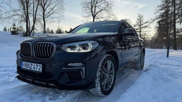 Black BMW X4 2019 in Vilnius, with an engine capacity of 3.00 L and mileage of 99 thousand km for 33300 €, photo 8 on AUTOMOTO.COM.LV