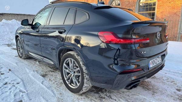 Black BMW X4 2019 in Vilnius, with an engine capacity of 3.00 L and mileage of 99 thousand km for 33300 €, photo 10 on AUTOMOTO.COM.LV