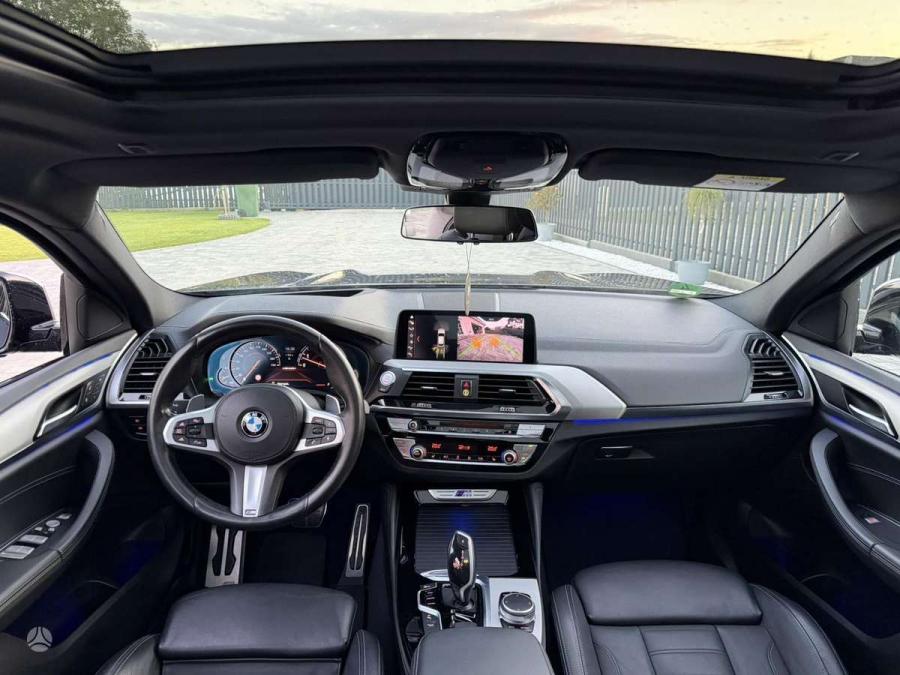 Black BMW X4 2019 in Vilnius, with an engine capacity of 3.00 L and mileage of 99 thousand km for 33300 €, photo 16 on AUTOMOTO.COM.LV