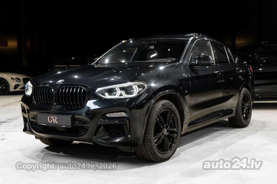 Black BMW X4 2019 in Riga, with an engine capacity of 3.00 L and mileage of 156 thousand km for 33900 €, photo 1 on AUTOMOTO.COM.LV