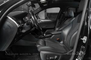 Black BMW X4 2019 in Riga, with an engine capacity of 3.00 L and mileage of 156 thousand km for 33900 €, photo 7 on AUTOMOTO.COM.LV