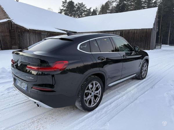 Melns BMW X4 2019 Tauragė, ar dzinēja tilpumu 2.00 L un nobraukumu 219 tūkst. km par 25900 €, foto 7 vietnē AUTOMOTO.COM.LV