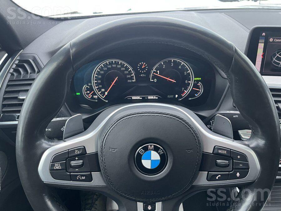 Black BMW X4 2019 in Riga, with an engine capacity of 2.00 L and mileage of 168 thousand km for 27950 €, photo 14 on AUTOMOTO.COM.LV