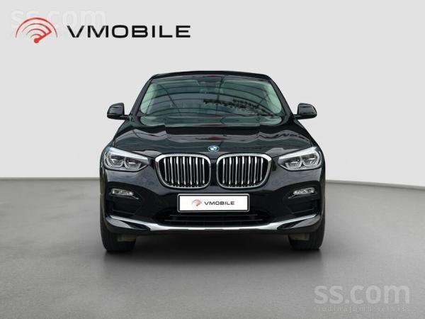 Black BMW X4 2019 in Riga, with an engine capacity of 2.00 L and mileage of 81 thousand km for 28900 €, photo 3 on AUTOMOTO.COM.LV