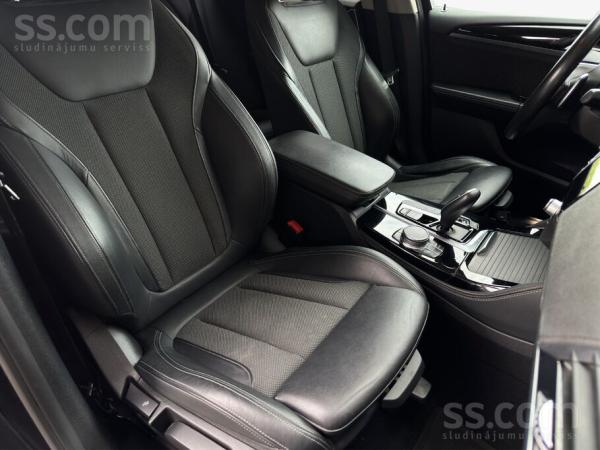 Black BMW X4 2019 in Riga, with an engine capacity of 2.00 L and mileage of 81 thousand km for 28900 €, photo 6 on AUTOMOTO.COM.LV