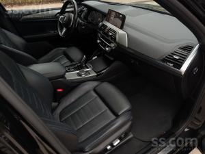 Black BMW X4 2019 in Riga, with an engine capacity of 3.00 L and mileage of 182 thousand km for 29960 €, photo 10 on AUTOMOTO.COM.LV