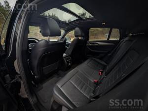 Black BMW X4 2019 in Riga, with an engine capacity of 3.00 L and mileage of 182 thousand km for 29960 €, photo 11 on AUTOMOTO.COM.LV