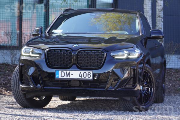 Black BMW X4 2019 in Riga, with an engine capacity of 3.00 L and mileage of 134 thousand km for 39990 €, photo 1 on AUTOMOTO.COM.LV